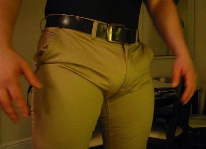 Jeans Bulge Photo 1
