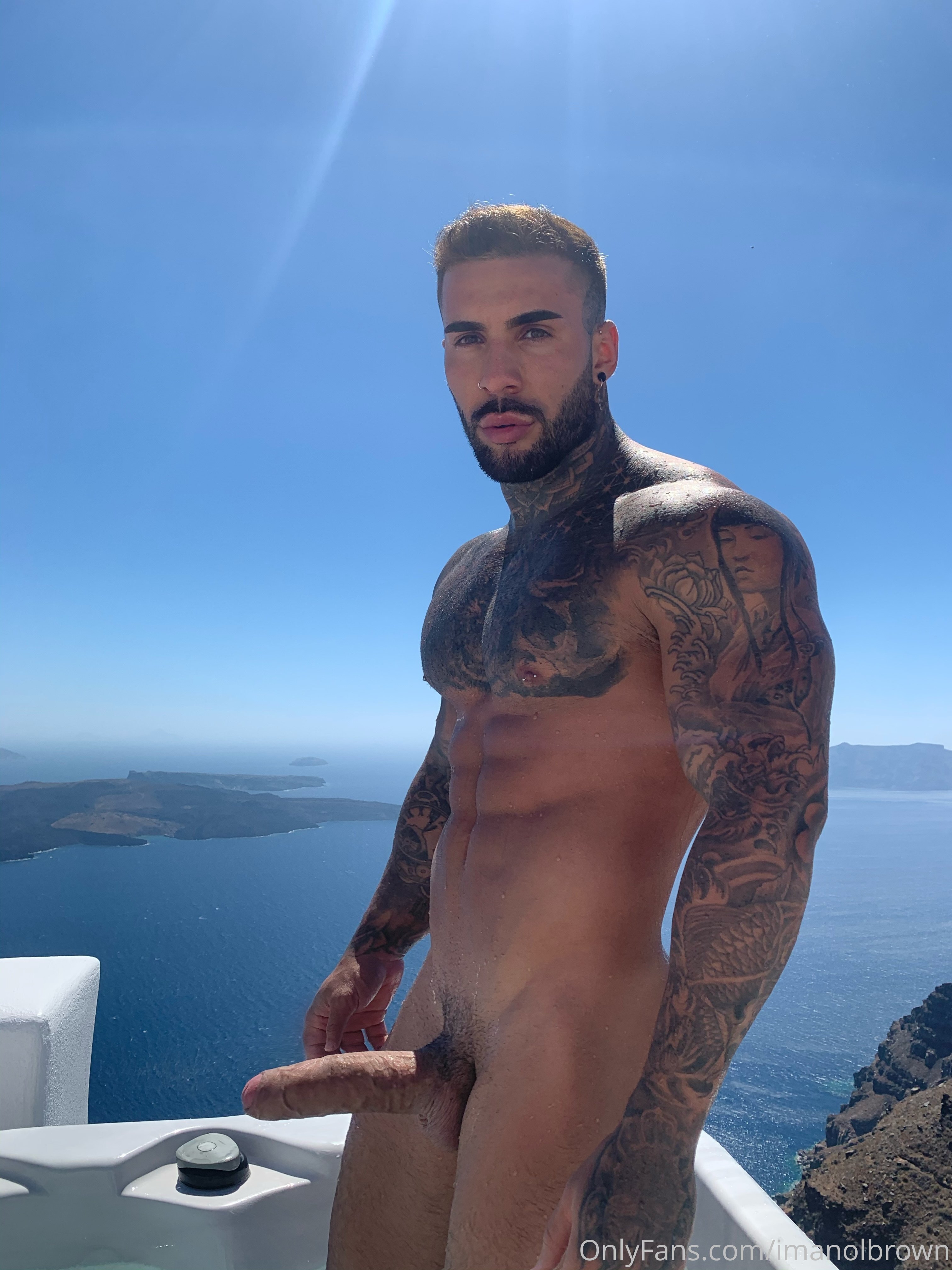 Imanol Brown Photo 42