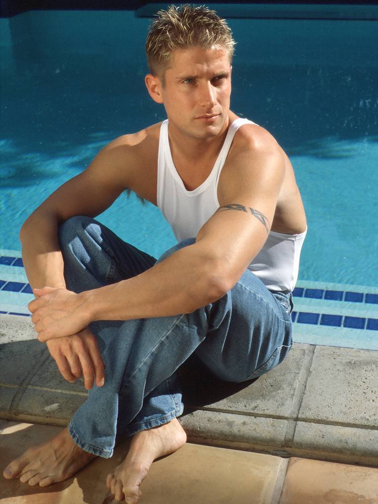 Joe Landon Photo 4