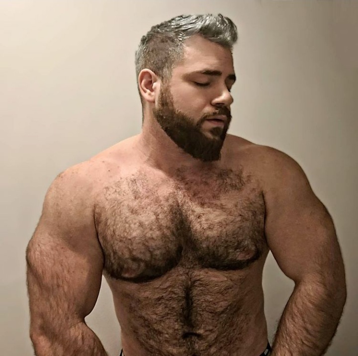 Muscle Bears Photo 31