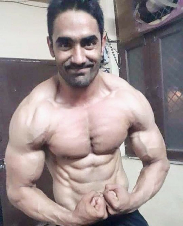 Indian Muscle Men 3 Photo 16
