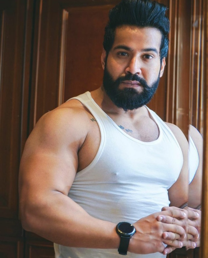 Indian Muscle Men 2 Photo 19