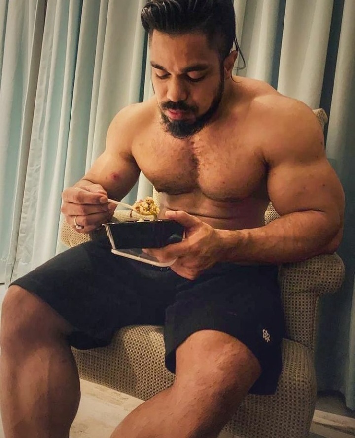 Indian Muscle Men 3 Photo 32