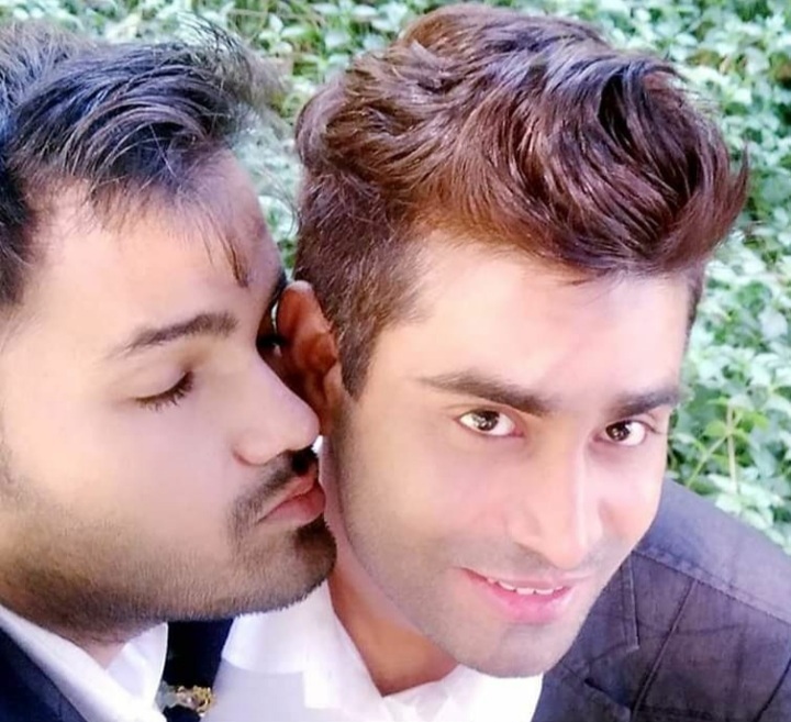 Desi Gay Couples Photo 25