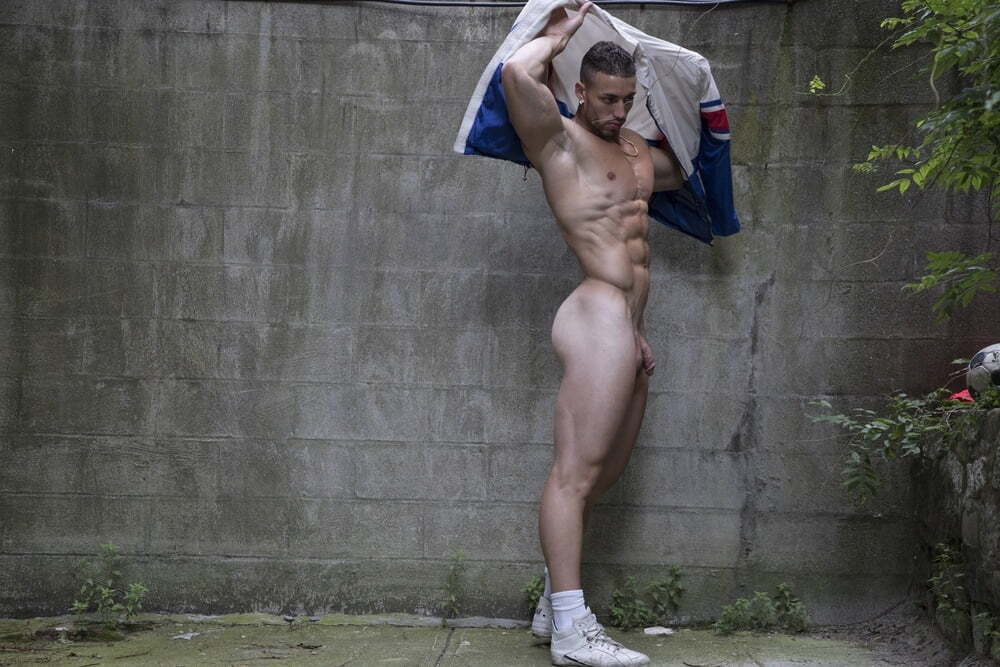 Hayden Monteleone Photo 24