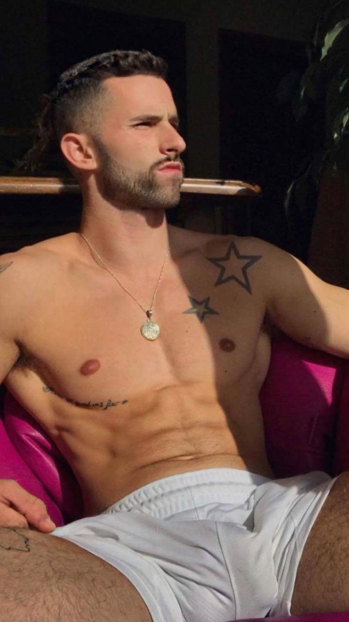 Sunny Colucci Photo 4
