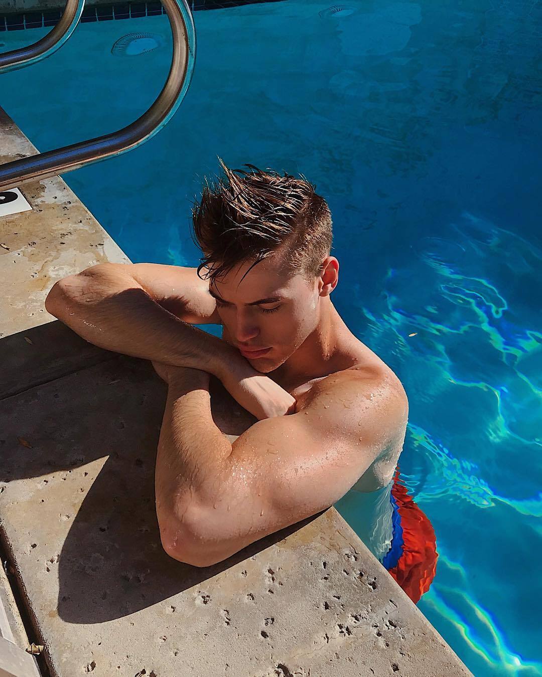 Lucas Dell Photo 16