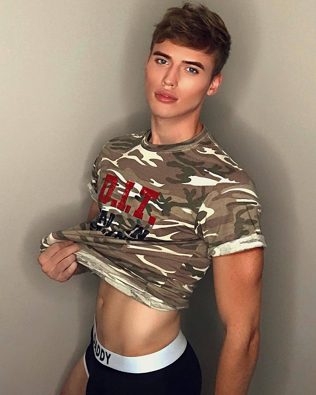 Lucas Dell Photo 18