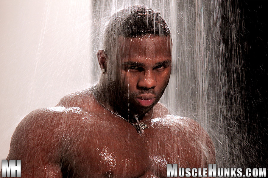 Mh Aden Taylor Photo 39