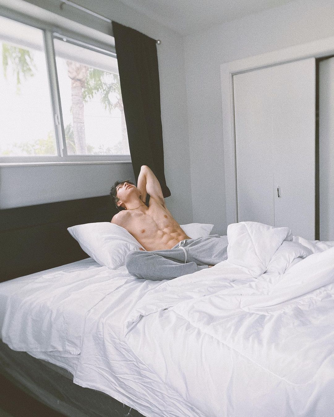 Oliver Moy Photo 47