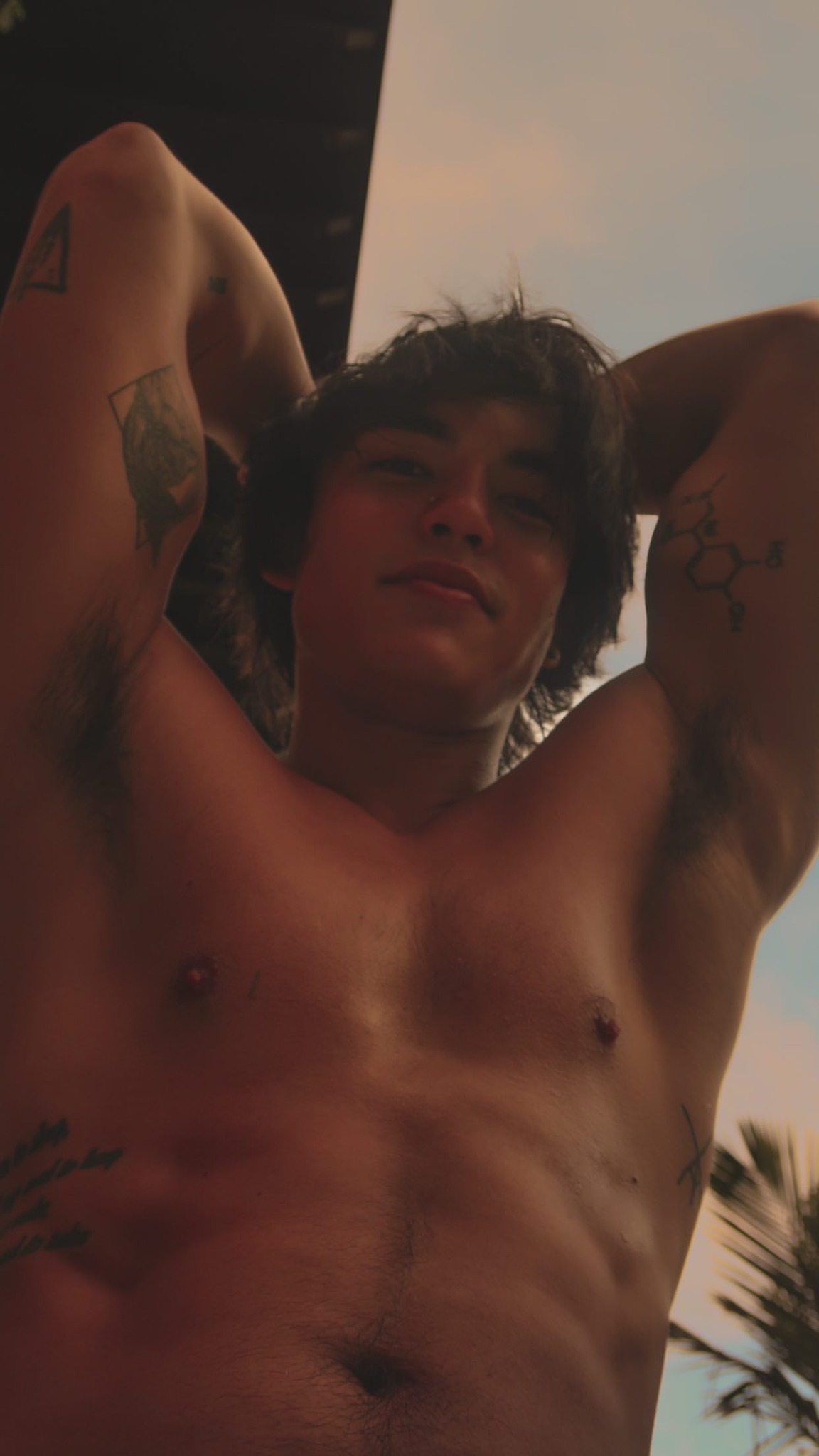 Alex Diaz Sexy Photo 6