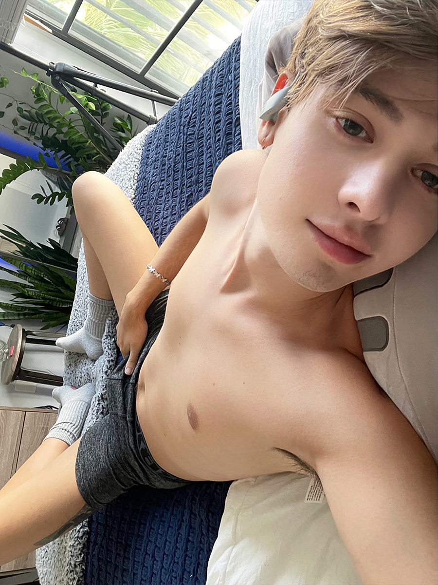 Caden Carmichael The Cutest Twink Photo 6