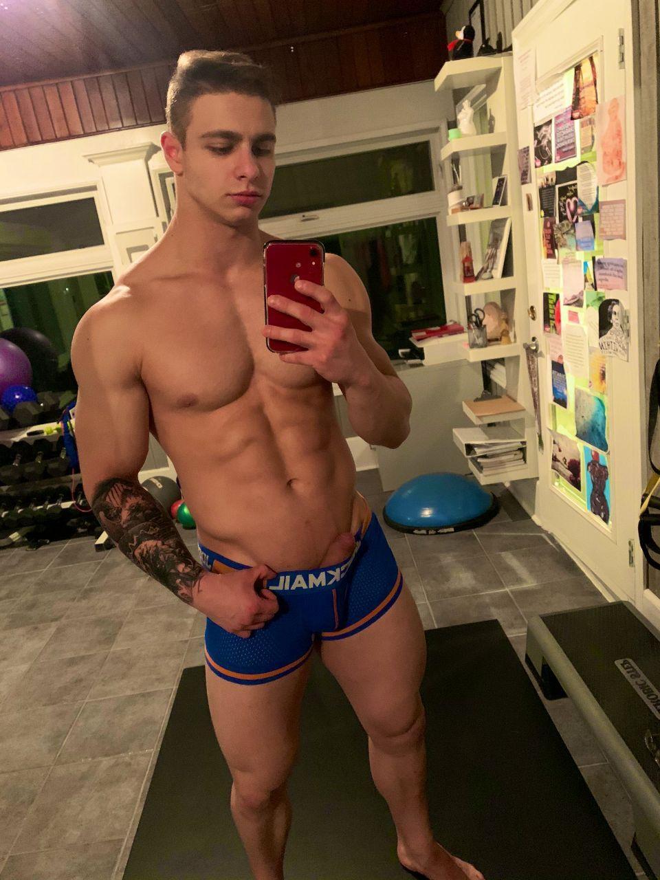 Matt Luscious Photo 5