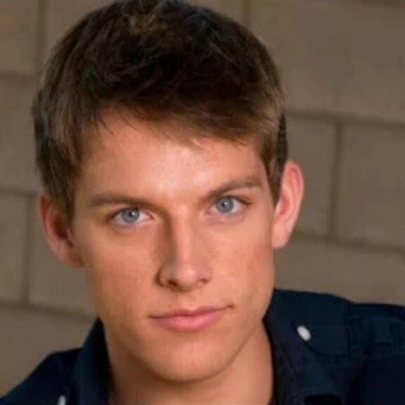 Tayte Hanson Photo 13