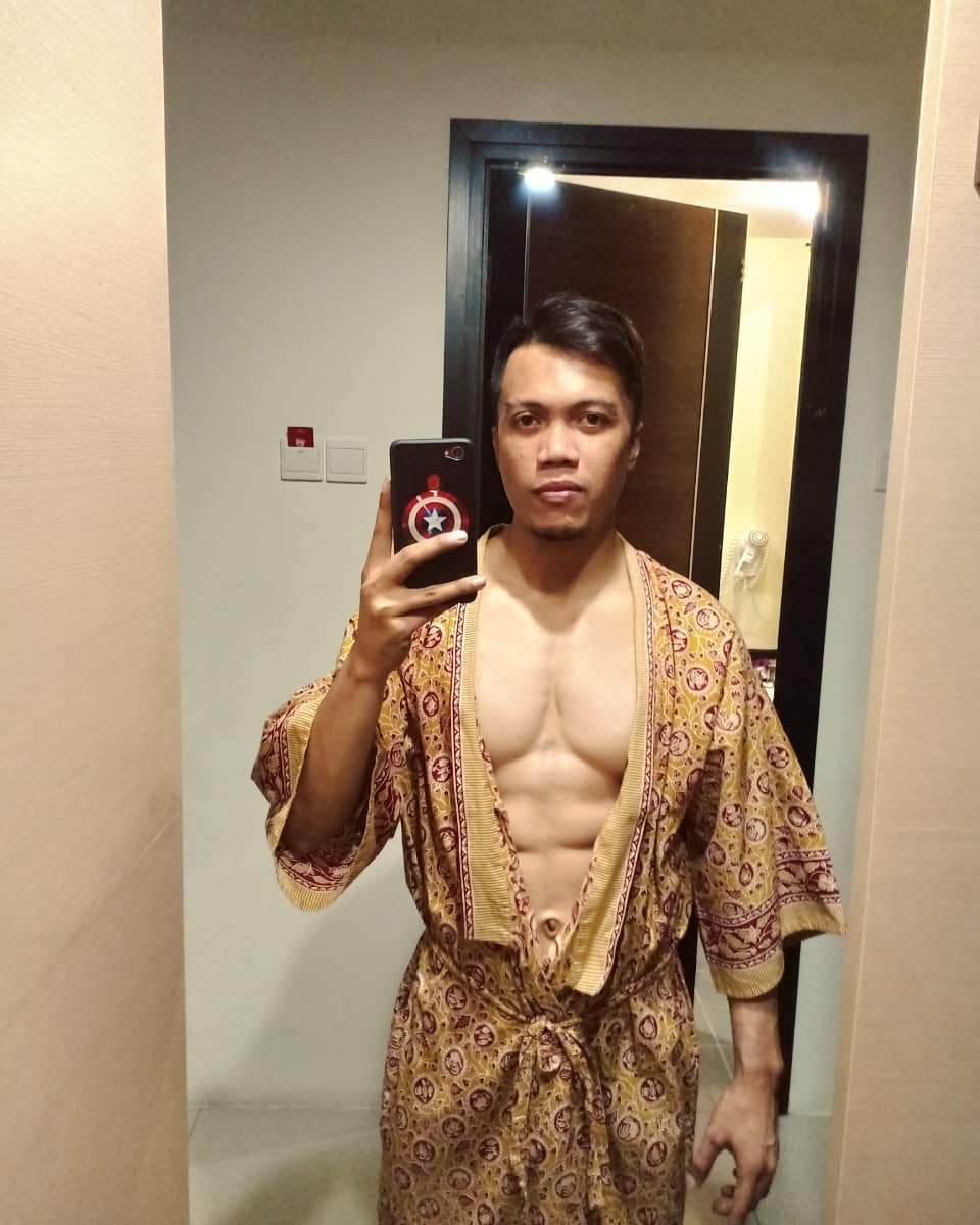 Andana Indonesian Hunk Photo 2