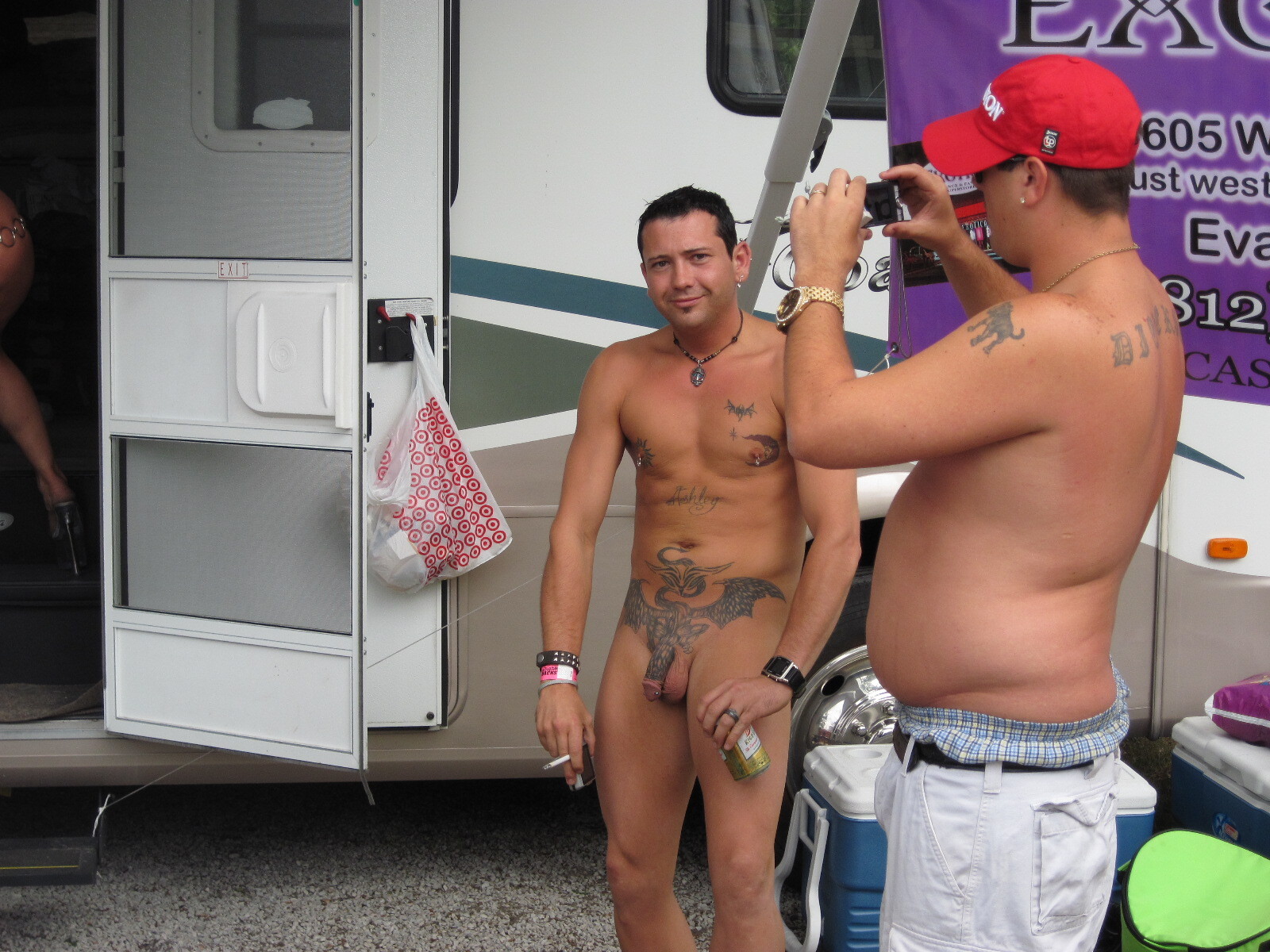 Dick Tat Photo 12