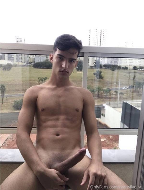 Ryan Silveira Photo 16