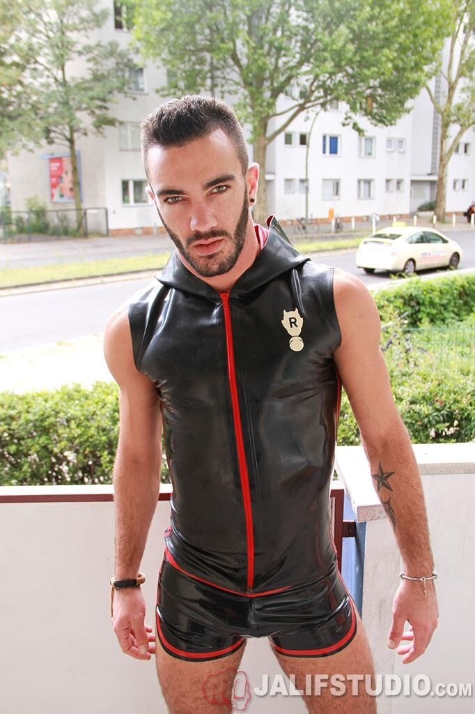 Alejandro Alvarez Photo 70