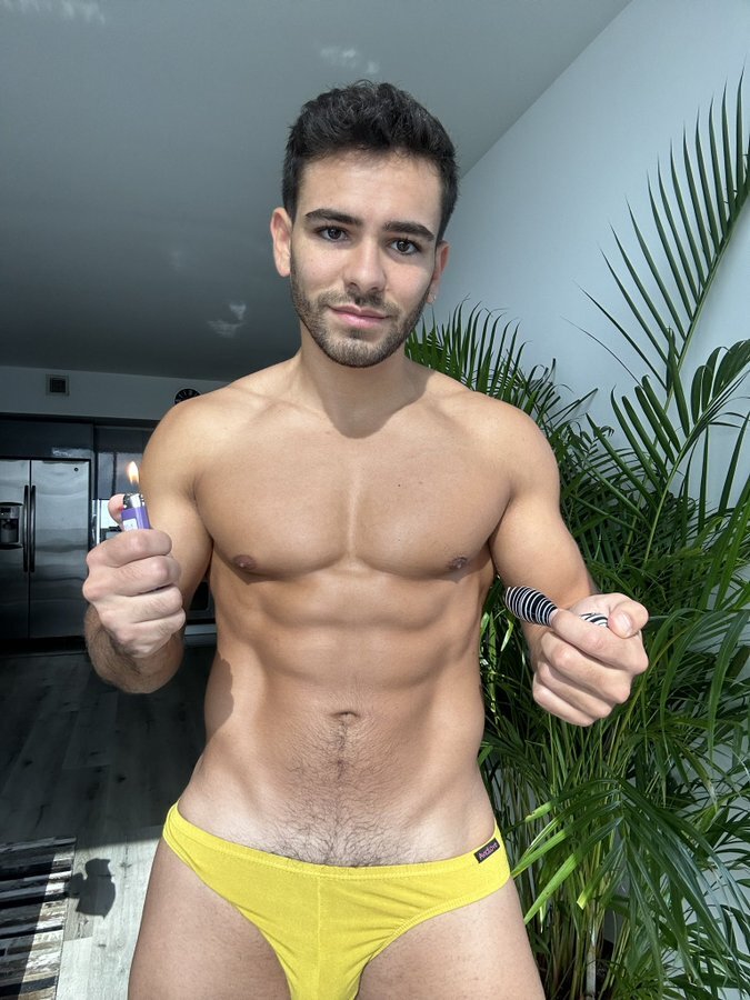 Damian Roman Night 3 Photo 19