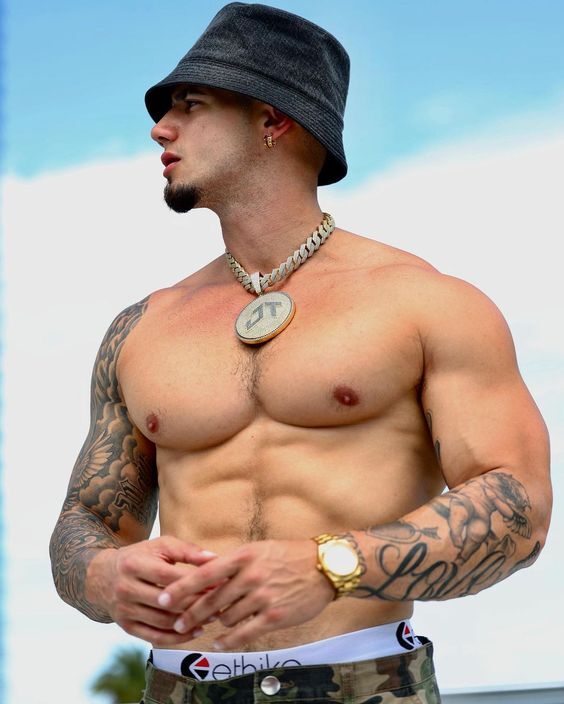 Jordan Torres Photo 4