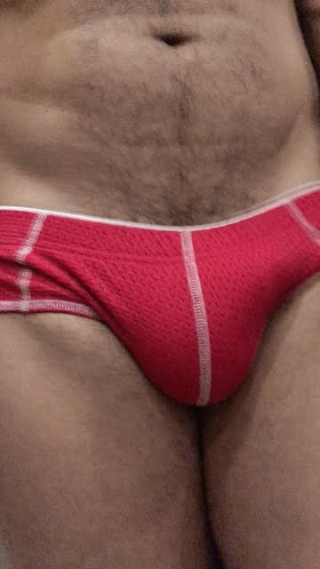Hot Bulges Into Briefs S Photo 31