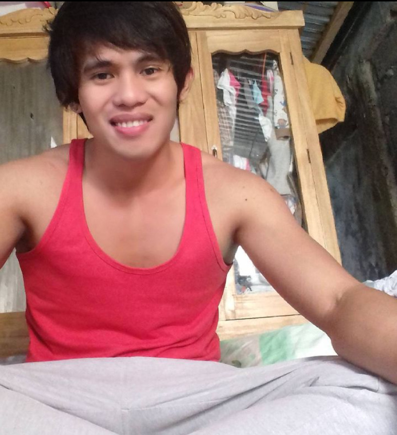 Pinoy Hunk Lhei Fernandez Photo 3