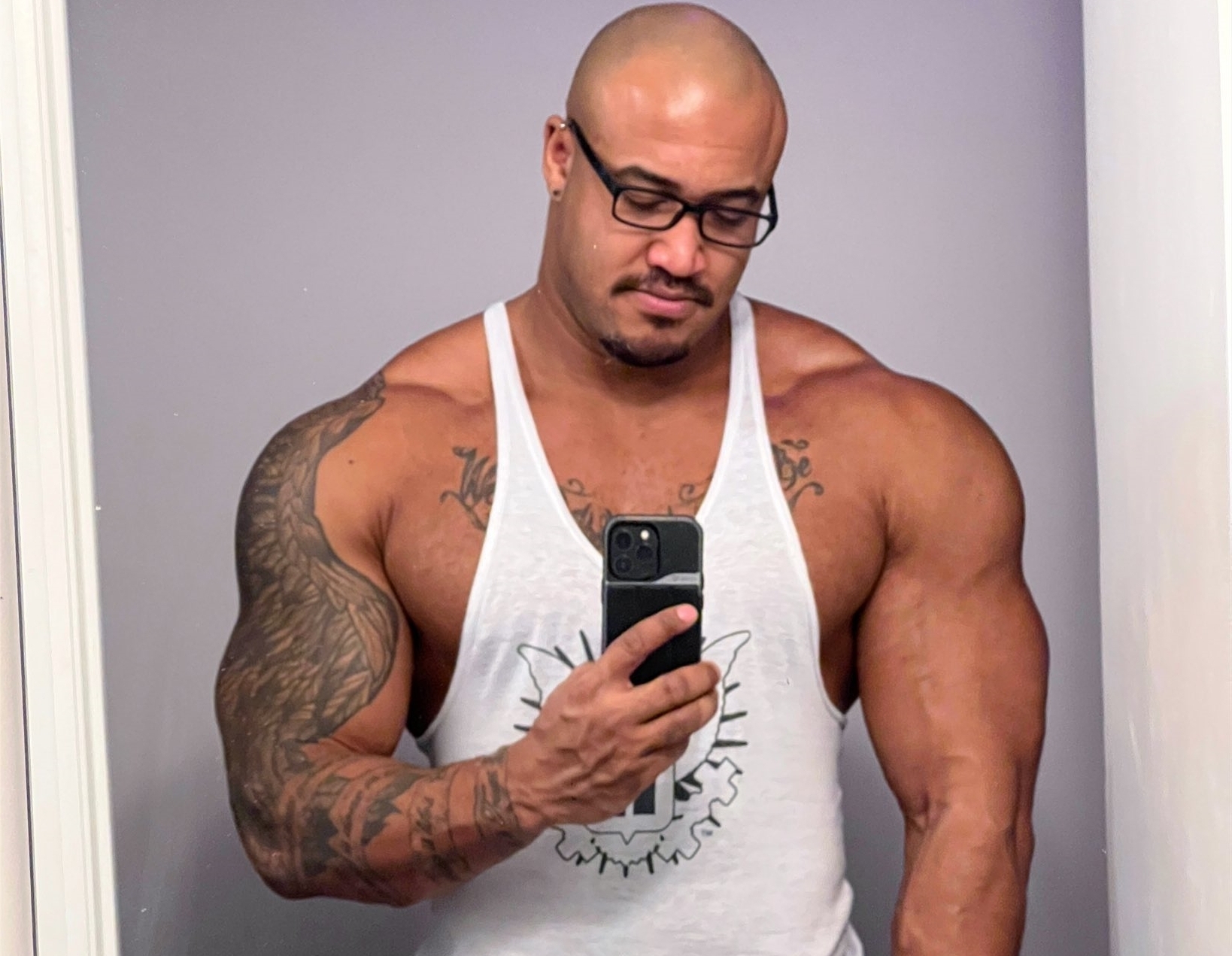 Jason Vario Photo 69
