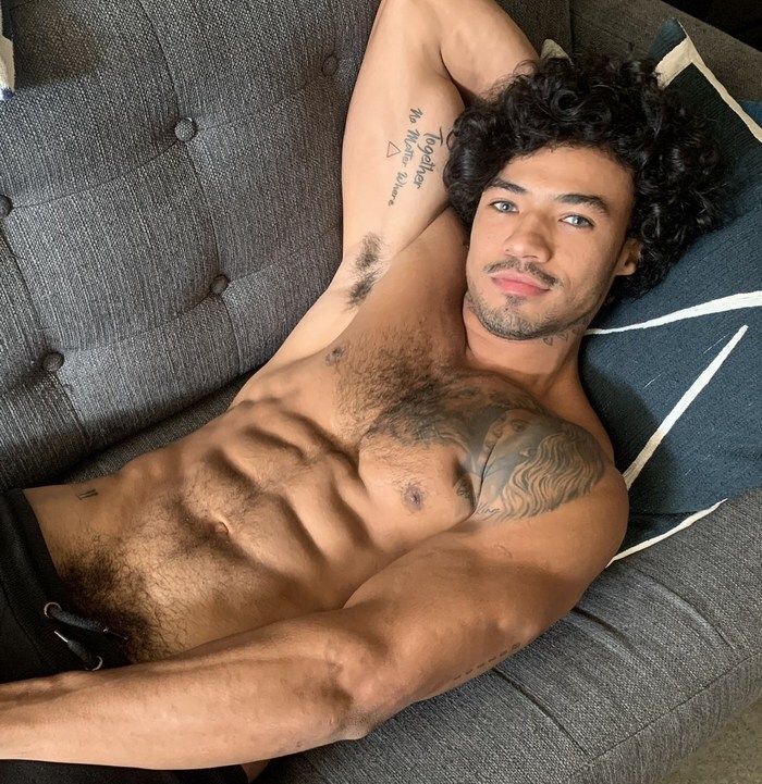 Lucas Ellis Photo 58