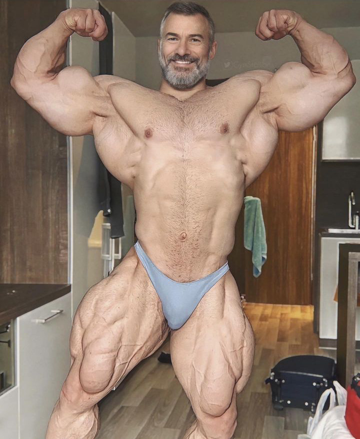Muscle Daddy 3 Photo 9