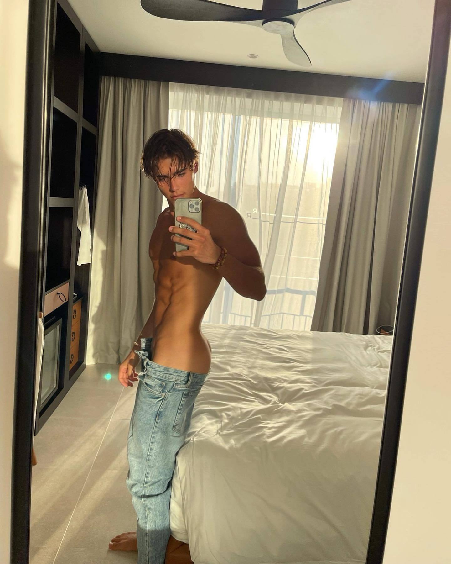 Danish Model William Roepstorff Photo 11