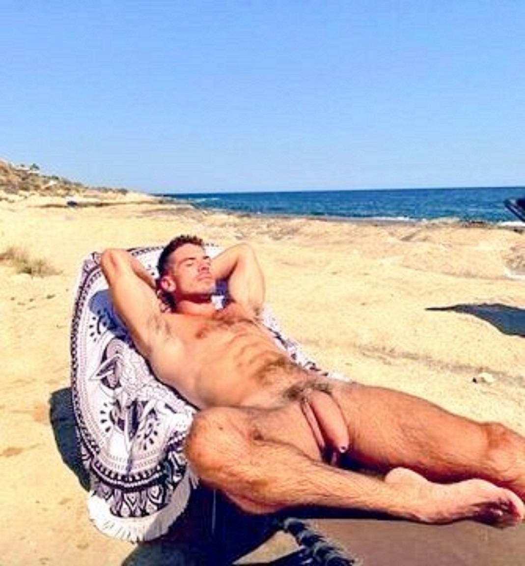 Armino Extra Big Men Photo 15