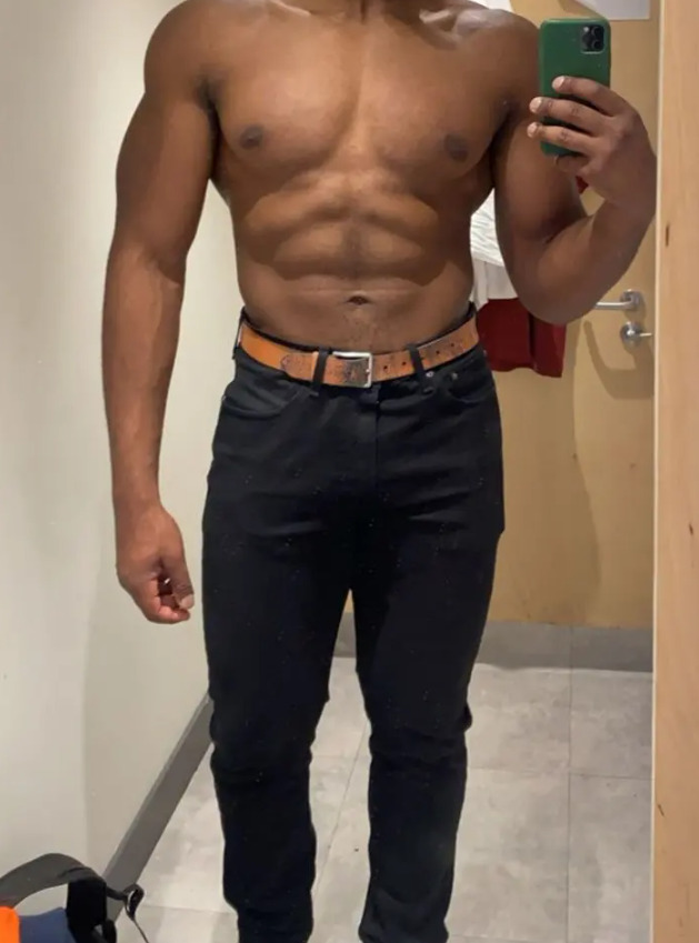 Hot Grindr Men Photo 12