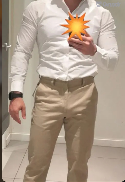 Hot Grindr Men Photo 3
