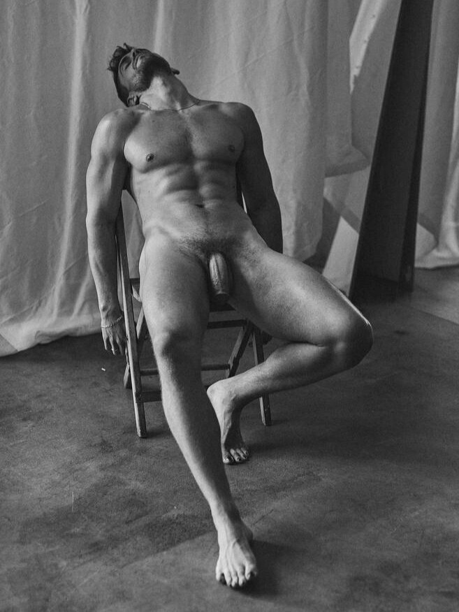 Keegan Whicker Set 1 Photo 28