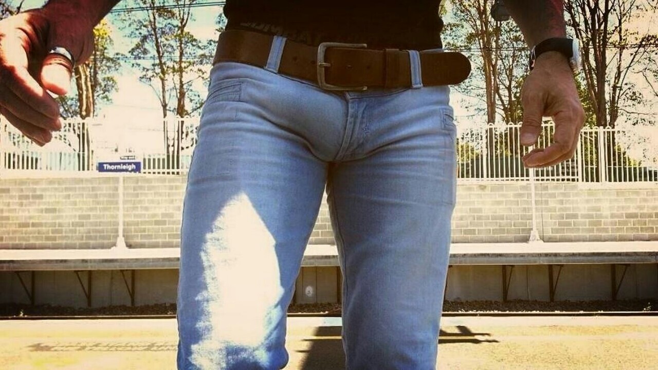 Bulges In Jeans Vol 1 Photo 4