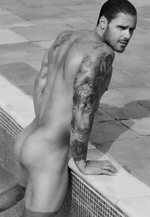Naked Pool Guys Photo 330