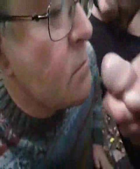 Mature Gays Take Facials Outdoor