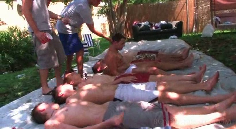 College Gay Freshers Play Sex Games