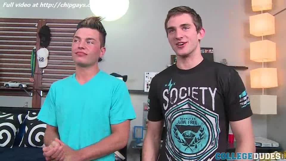 Troy Taylor Kiss Josh O Brian