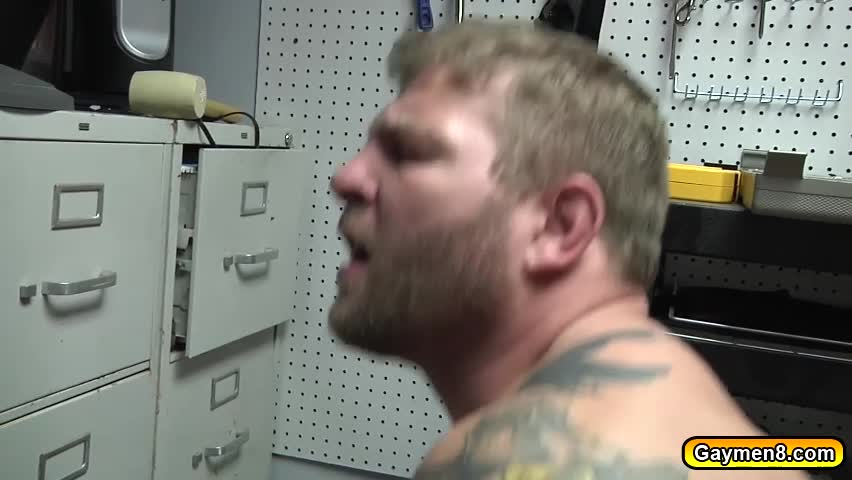 Darin Silvers Drills Colby Jansens Anal In The Janitors Closet