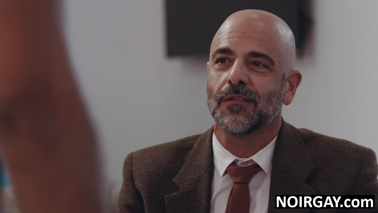Real Estate Agent Fucks His Bbc Customer Gay Interracial Sex