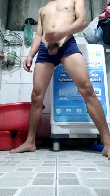Trai Việt Sục Cu Trong Toilet 6151