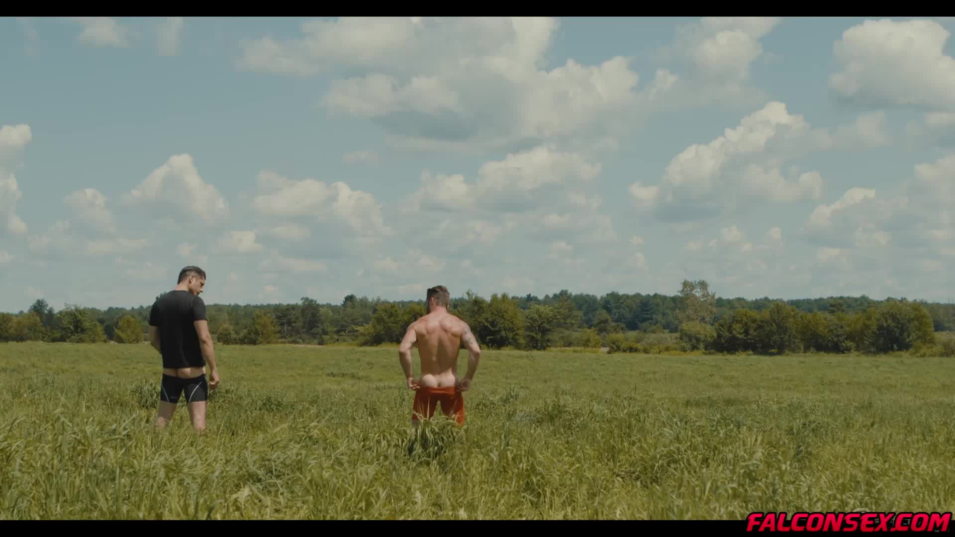 See What Happens When Guy Pulls Out His Dick For A Piss