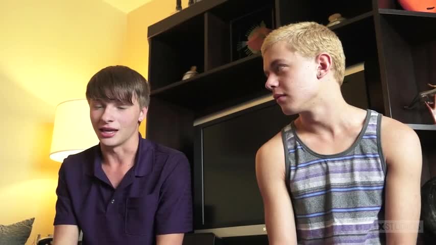 Kyle Seduces Ian And Jessie