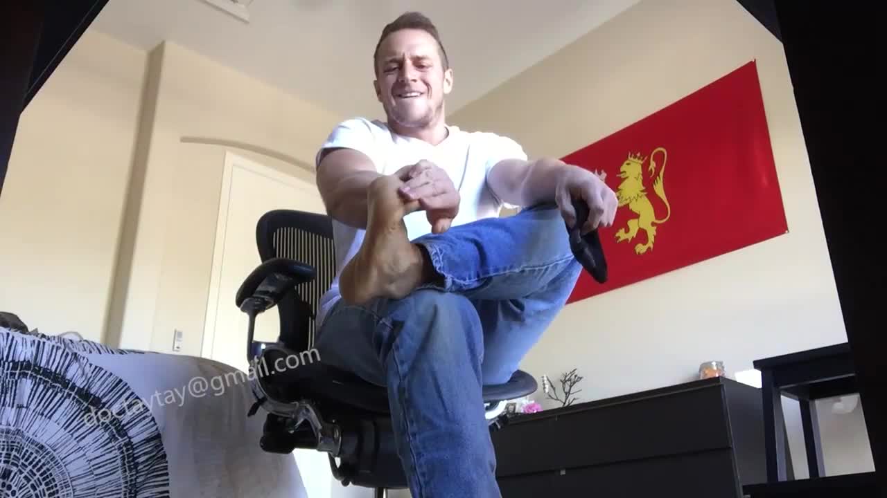 Kenny Feet Worshiped 222