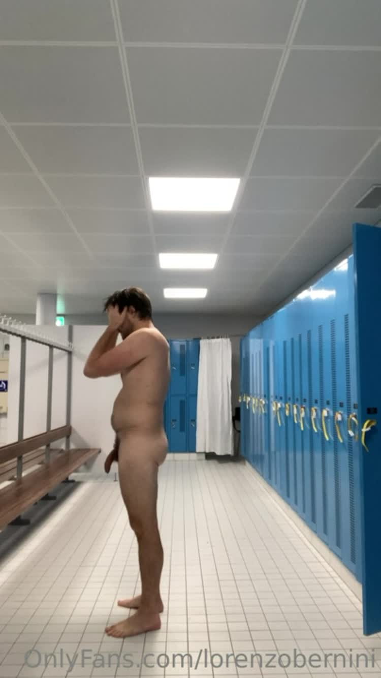 Risky Jerk Off In A Public Locker Room