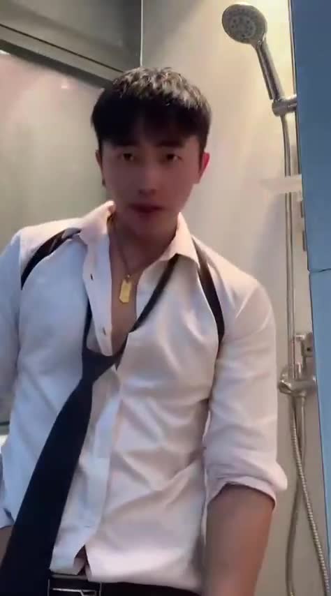 Sexy Chinese Tiktoker During Shower