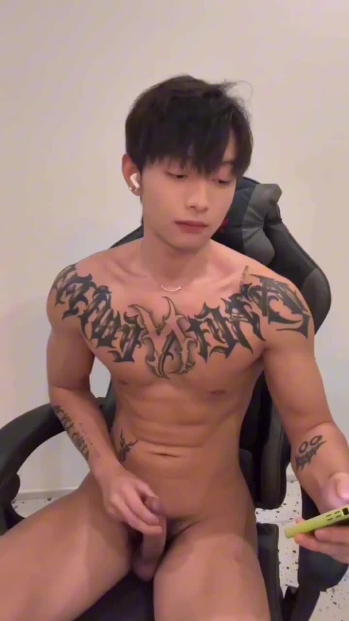 Handsome Guy Handjob 3 Parts